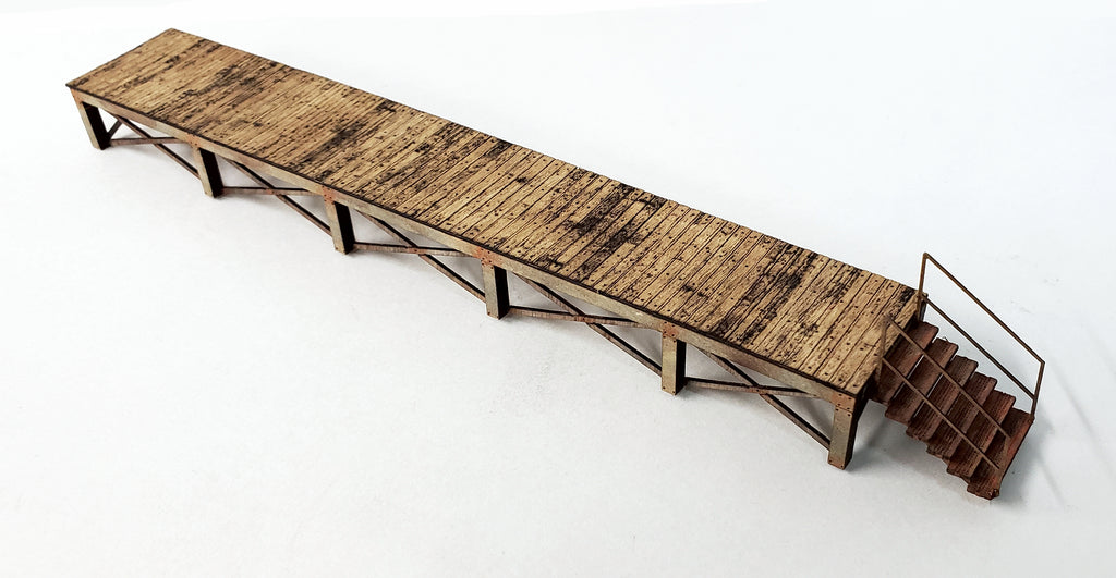 HO4153 Wood Loading Dock – ITLA Scale Models Inc.